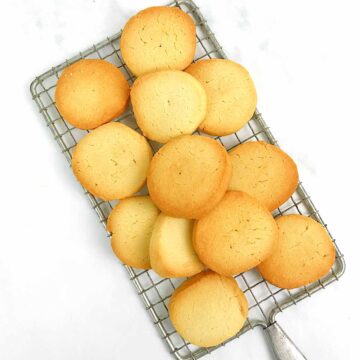 Air fryer Shortbread cookies (3 ingredients only) - Air Fryer Yum