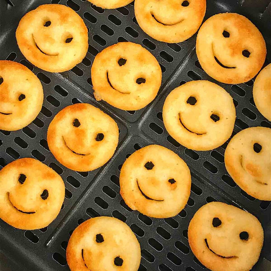 Air fryer smiley fries (McCain Smiles) - Air Fryer Yum