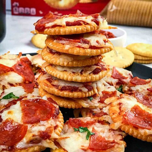 Air fryer Ritz crackers pizza (Pizza Crackers) - Air Fryer Yum